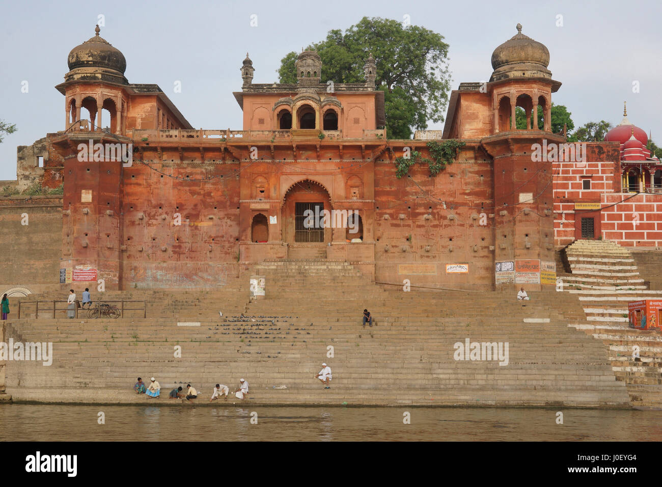 Raja chet singh ghat, varanasi, uttar pradesh, india, asia Stock Photo ...
