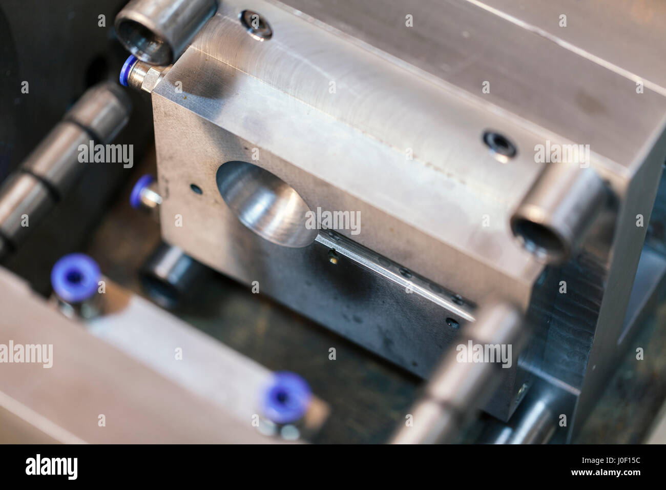 Steel mold hi-res stock photography and images - Alamy