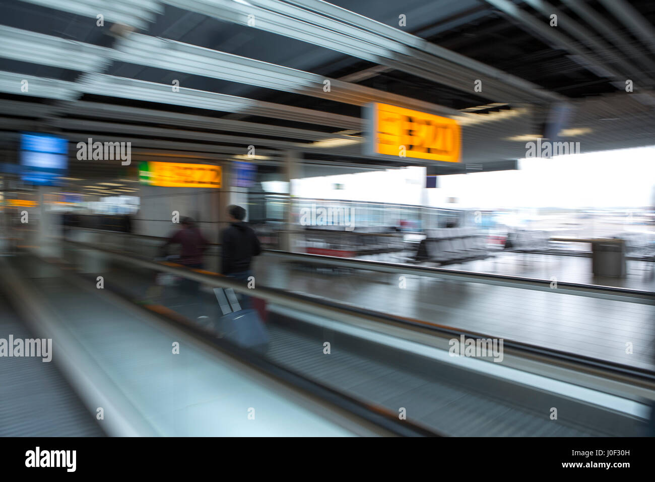 Rushing to the connecting flight through the airport Stock Photo - Alamy