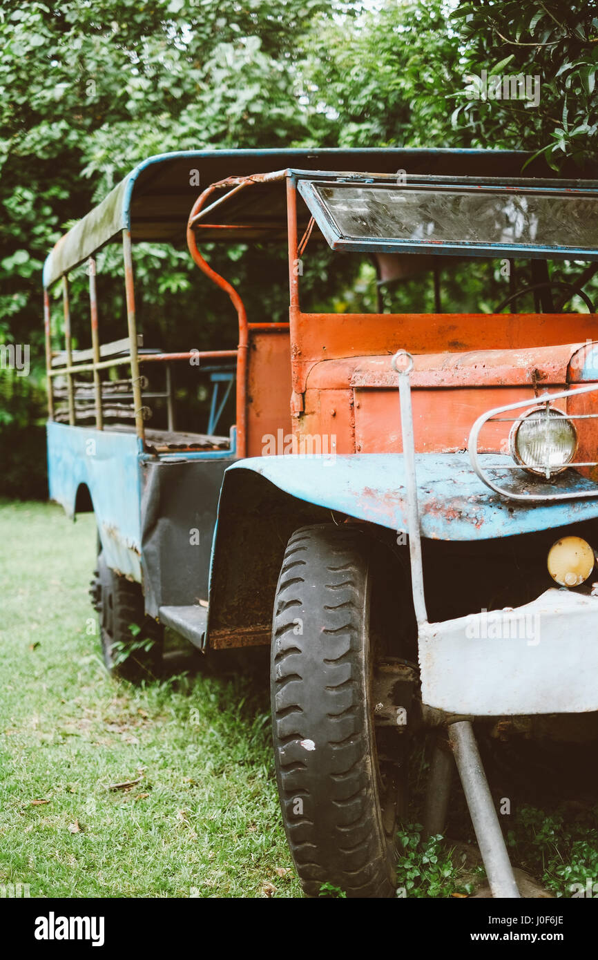 Abandoned old rusty jeep rusty hi-res stock photography and images - Alamy