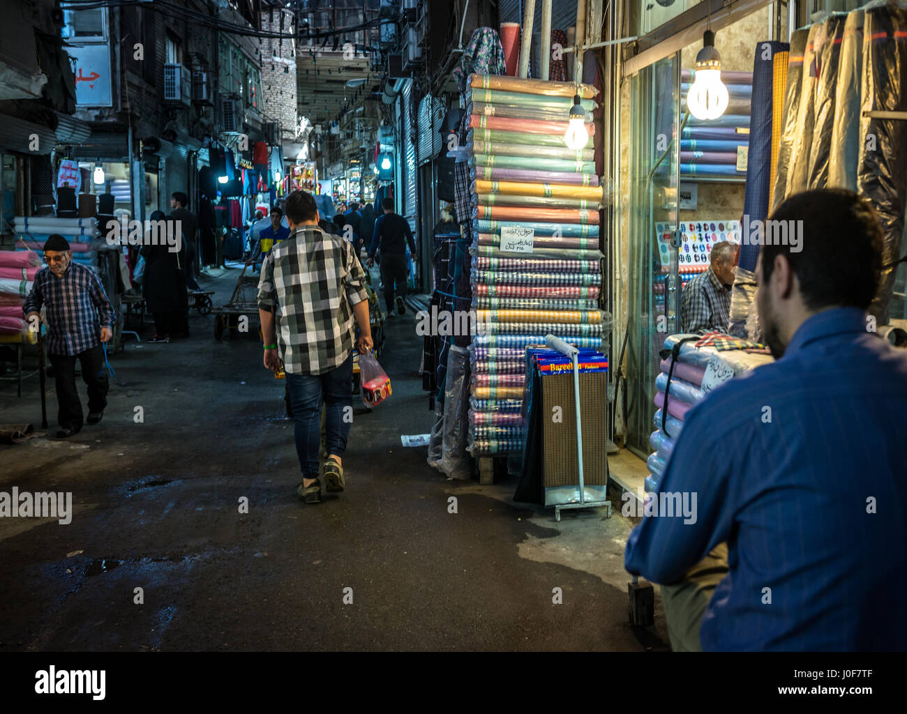 Bazaar textiles hi-res stock photography and images - Alamy