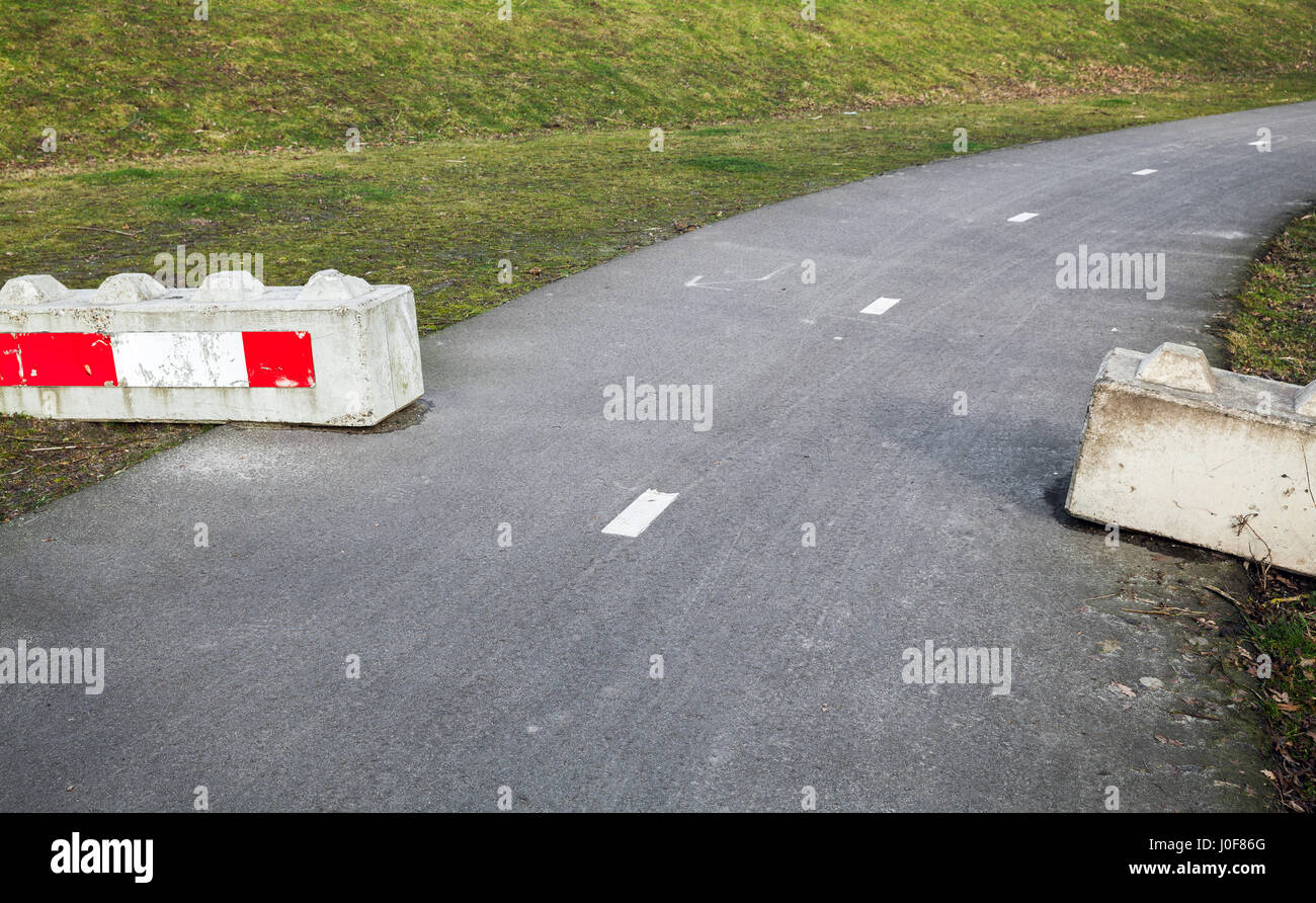 Warning block hi-res stock photography and images - Alamy