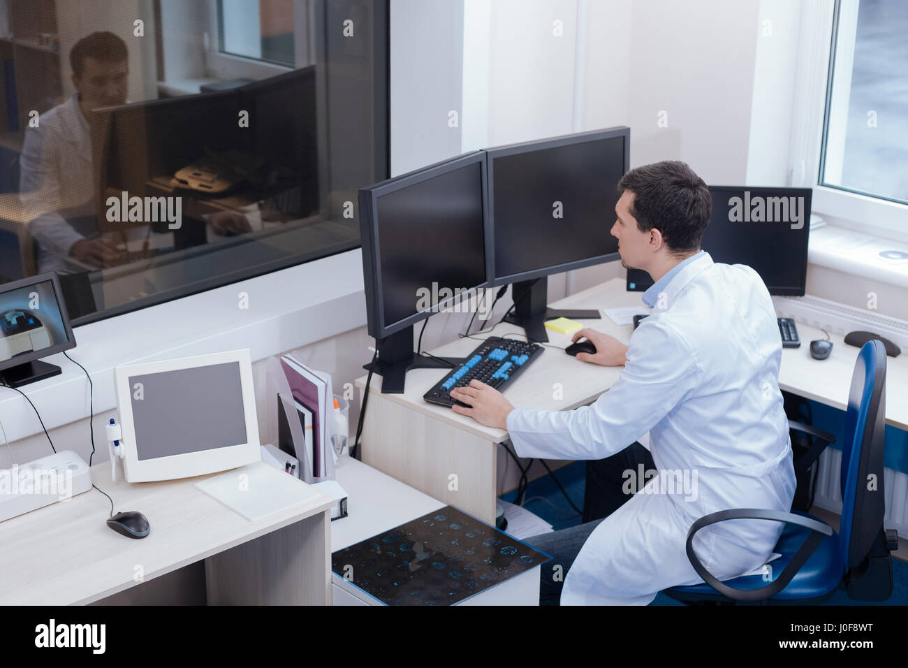 Close up diagnostic software hi-res stock photography and images - Alamy