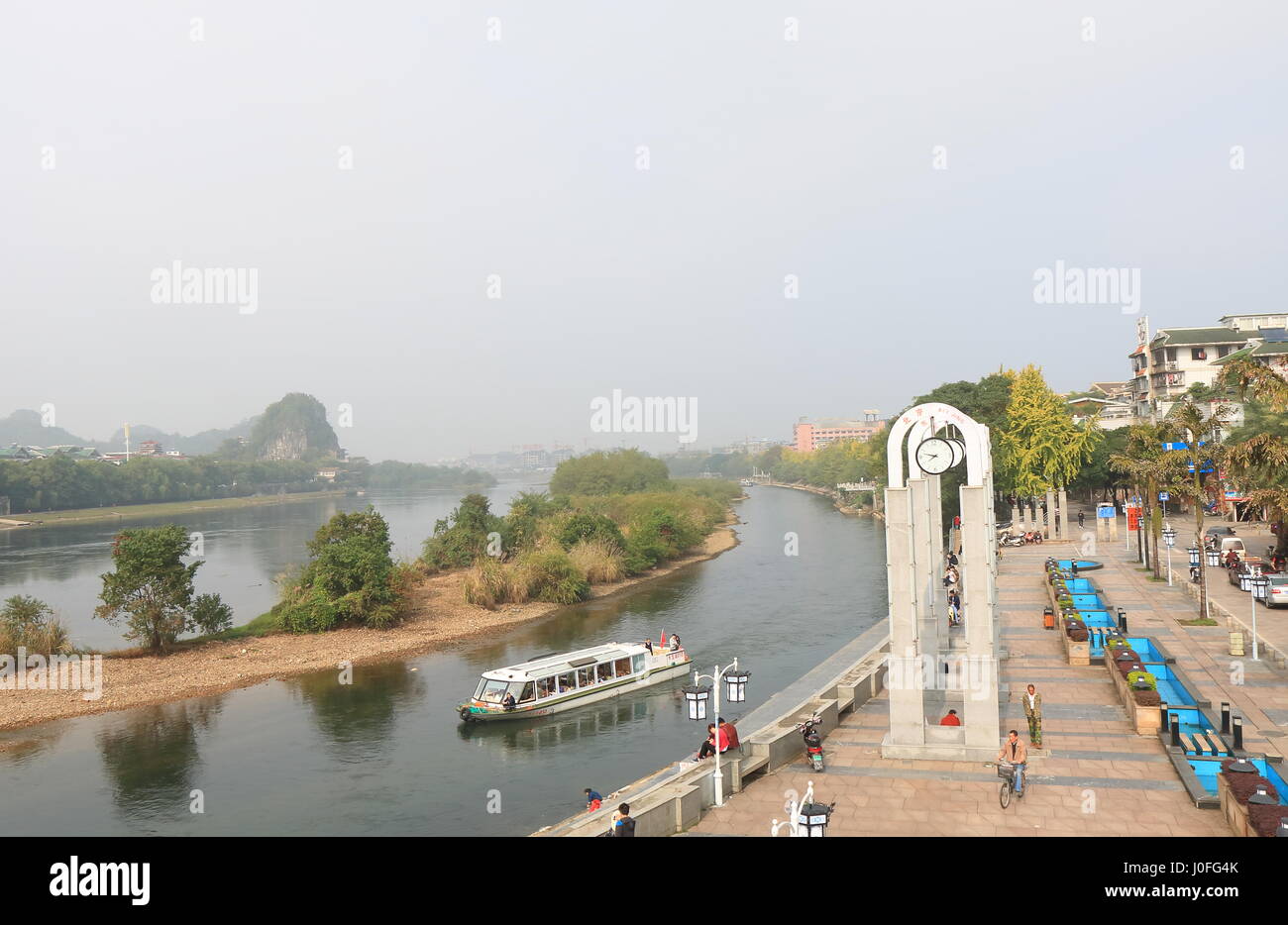 Guilin li river national park hi-res stock photography and images - Alamy