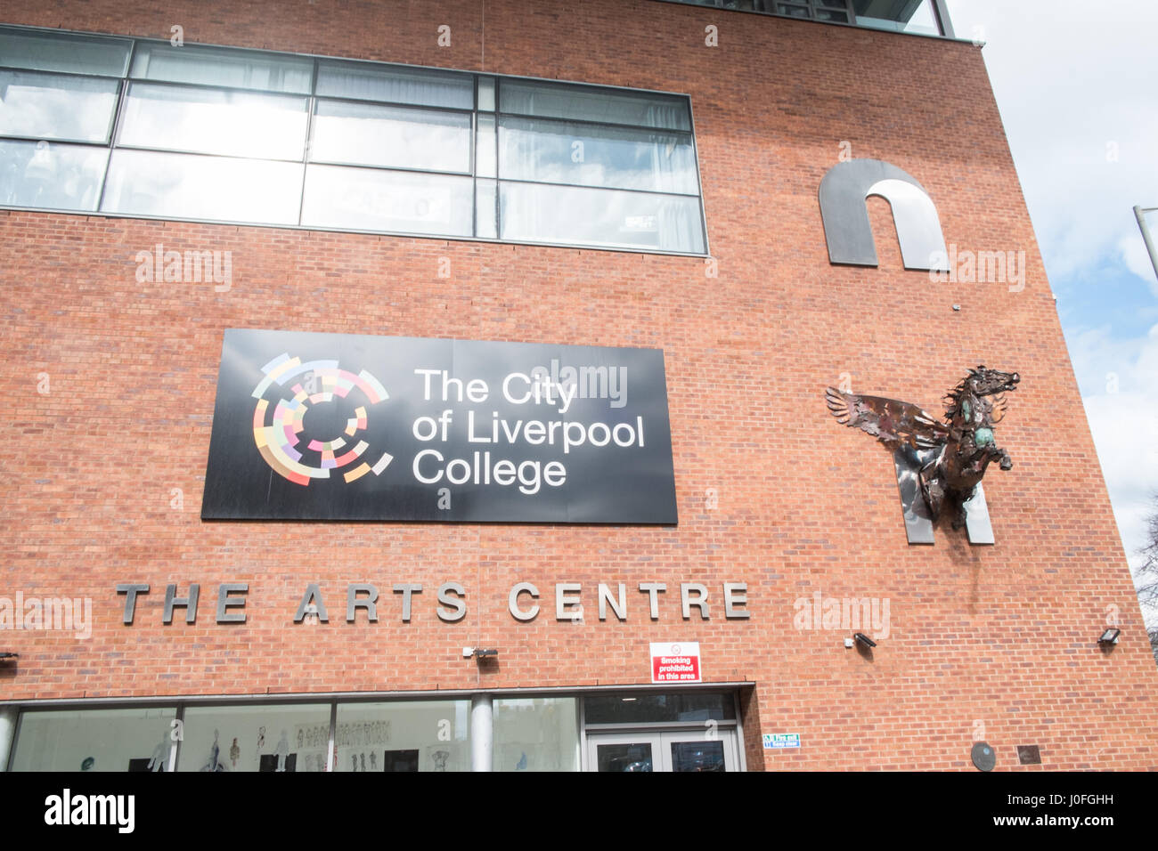 Arts centre city liverpool college hi-res stock photography and images ...