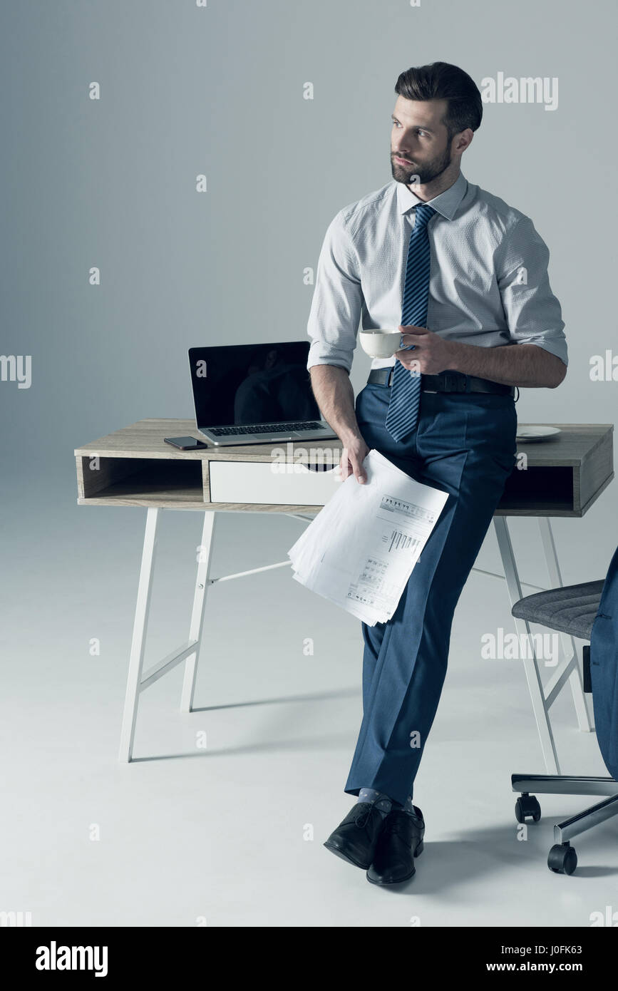 Table full documents hi-res stock photography and images - Alamy