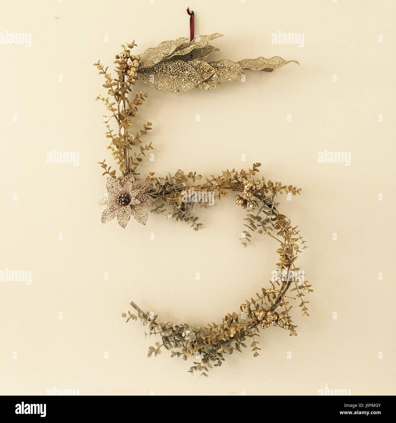 Cinq 5 hi-res stock photography and images - Alamy