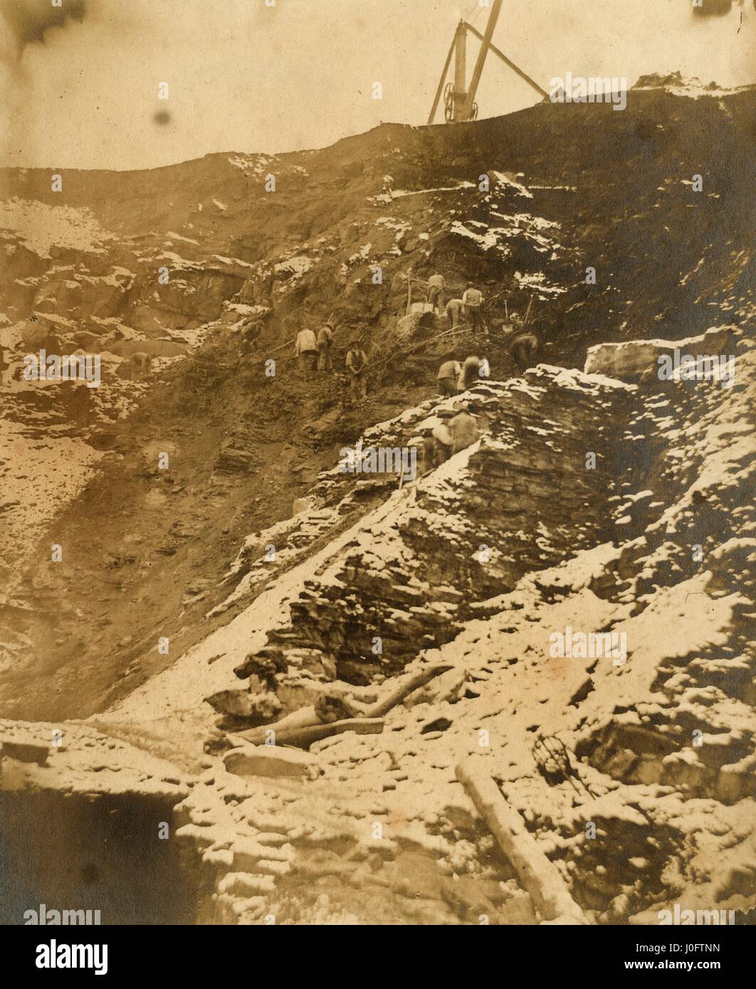 Cutting embankment hi-res stock photography and images - Alamy