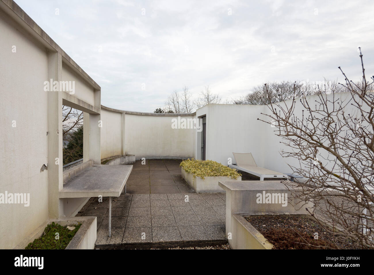 Villa Savoye at Poissy, France, modernist architectural icon of Le ...