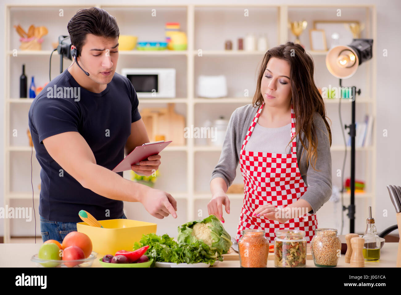 Celebrity eating pasta hi-res stock photography and images - Alamy