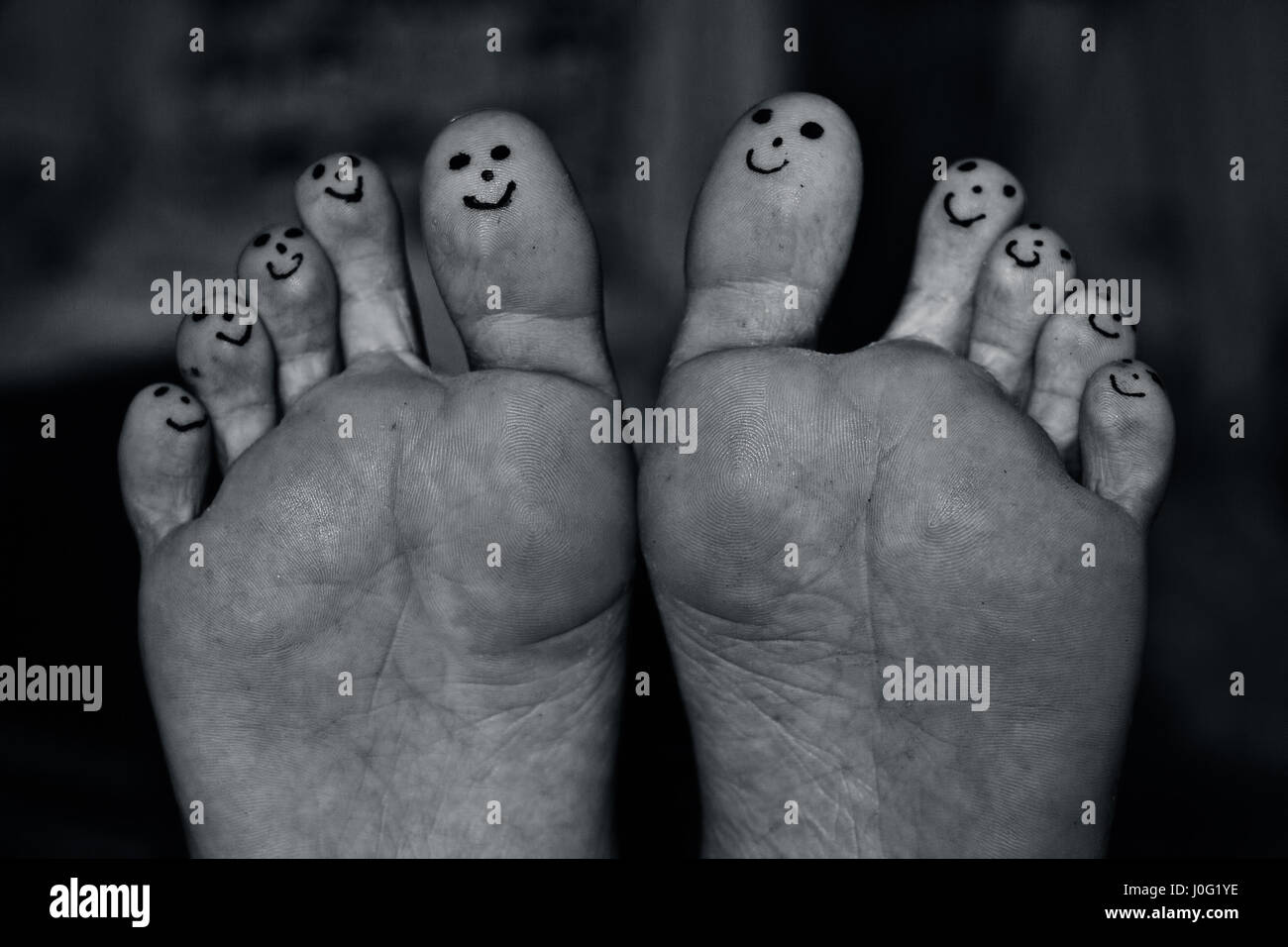 Feet concept smiley hi-res stock photography and images - Alamy