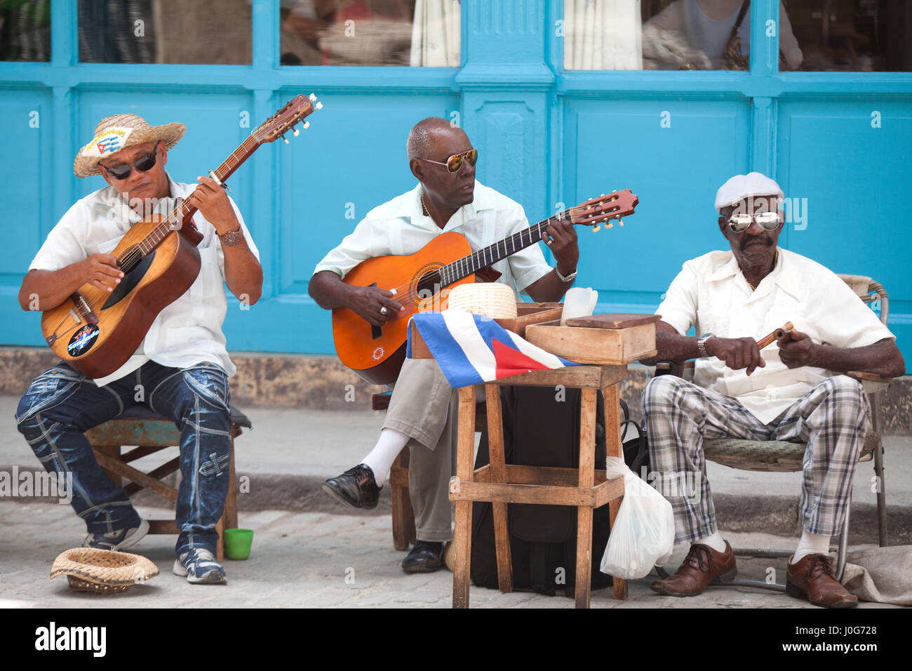 Cuban musicians hi-res stock photography and images - Alamy