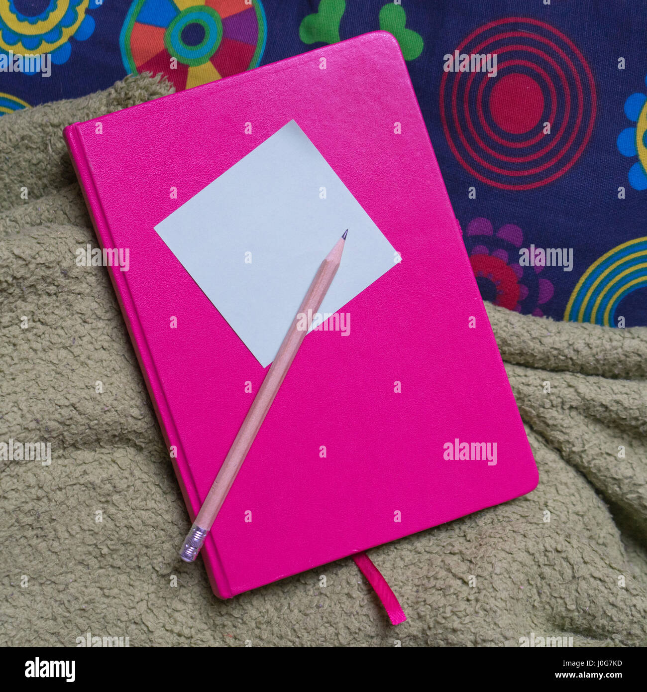 Pink table hi-res stock photography and images - Alamy