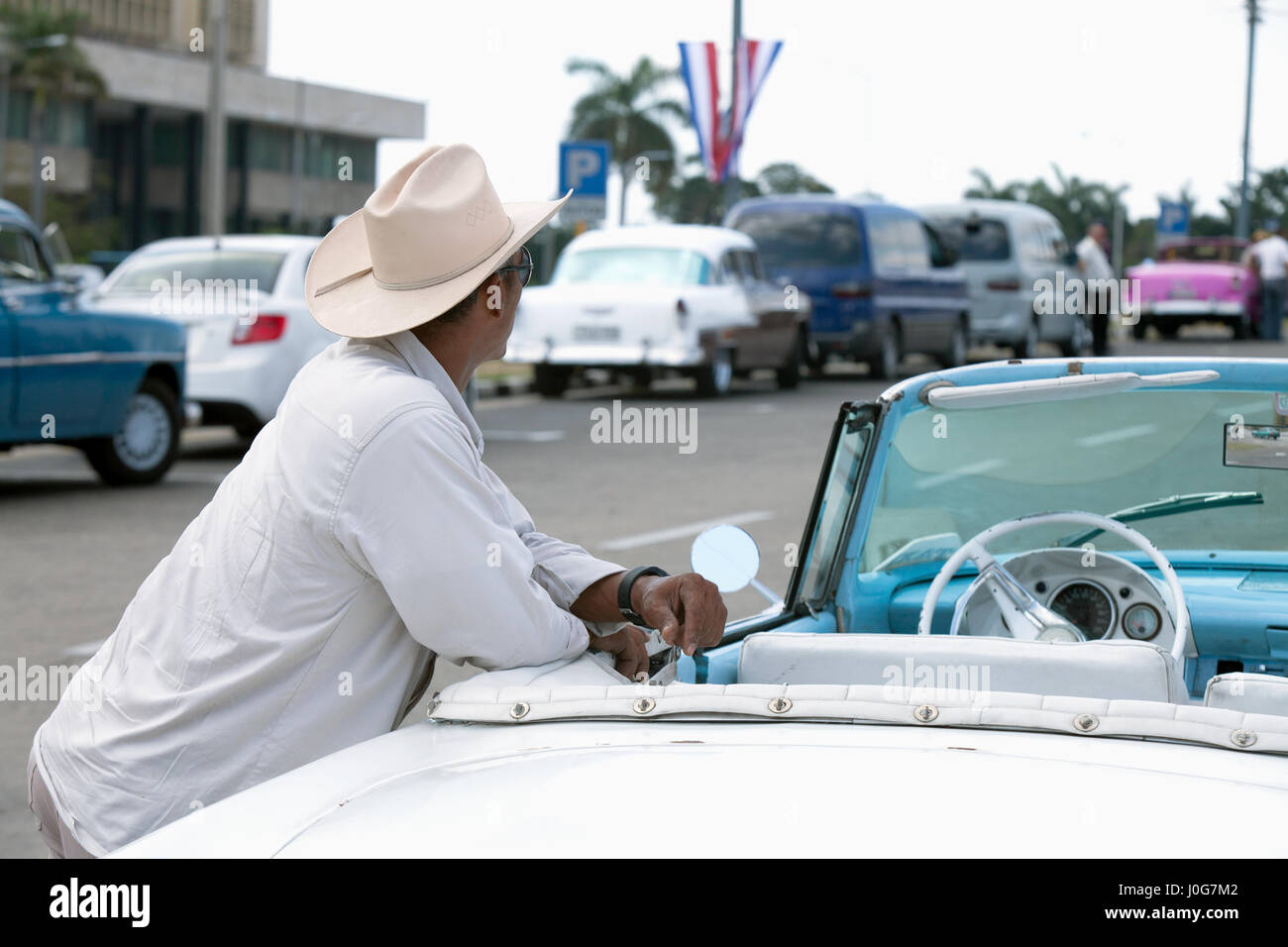 Taxi driver, Havana, Cuba Stock Photo - Alamy