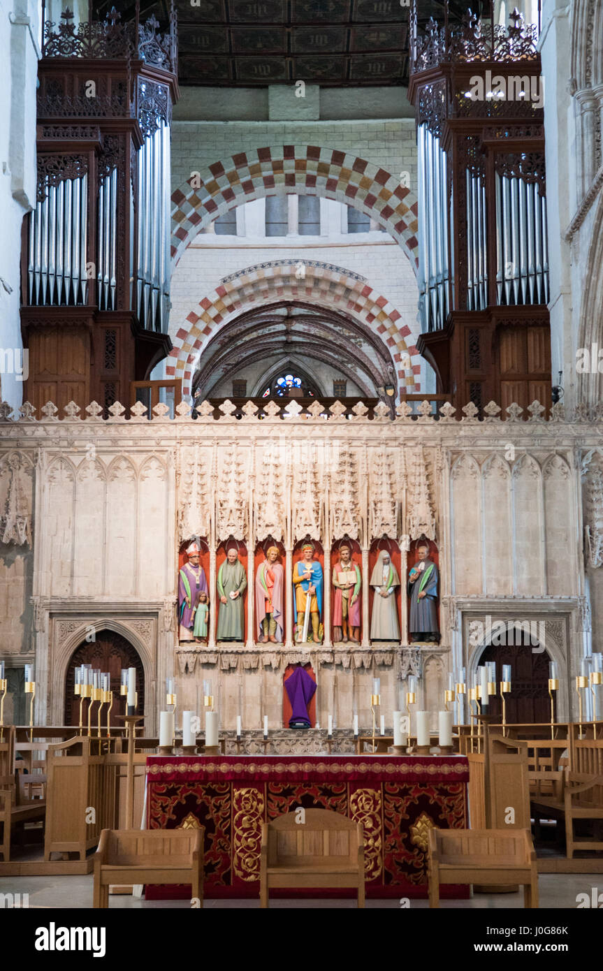 Altar and nave inside a cathedral Stock Photo - Alamy