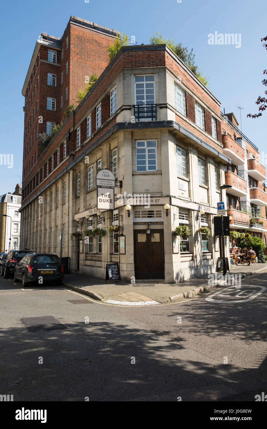 The Duke public house on Roger Street, Bloomsbury, London, UK Stock ...