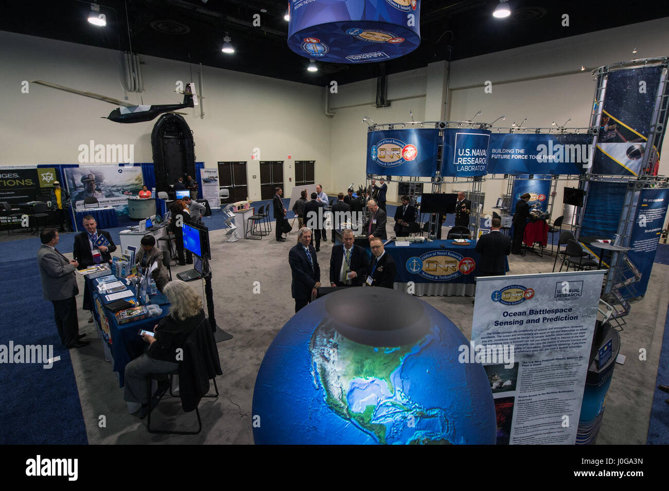 Office naval research laboratory hi-res stock photography and images ...