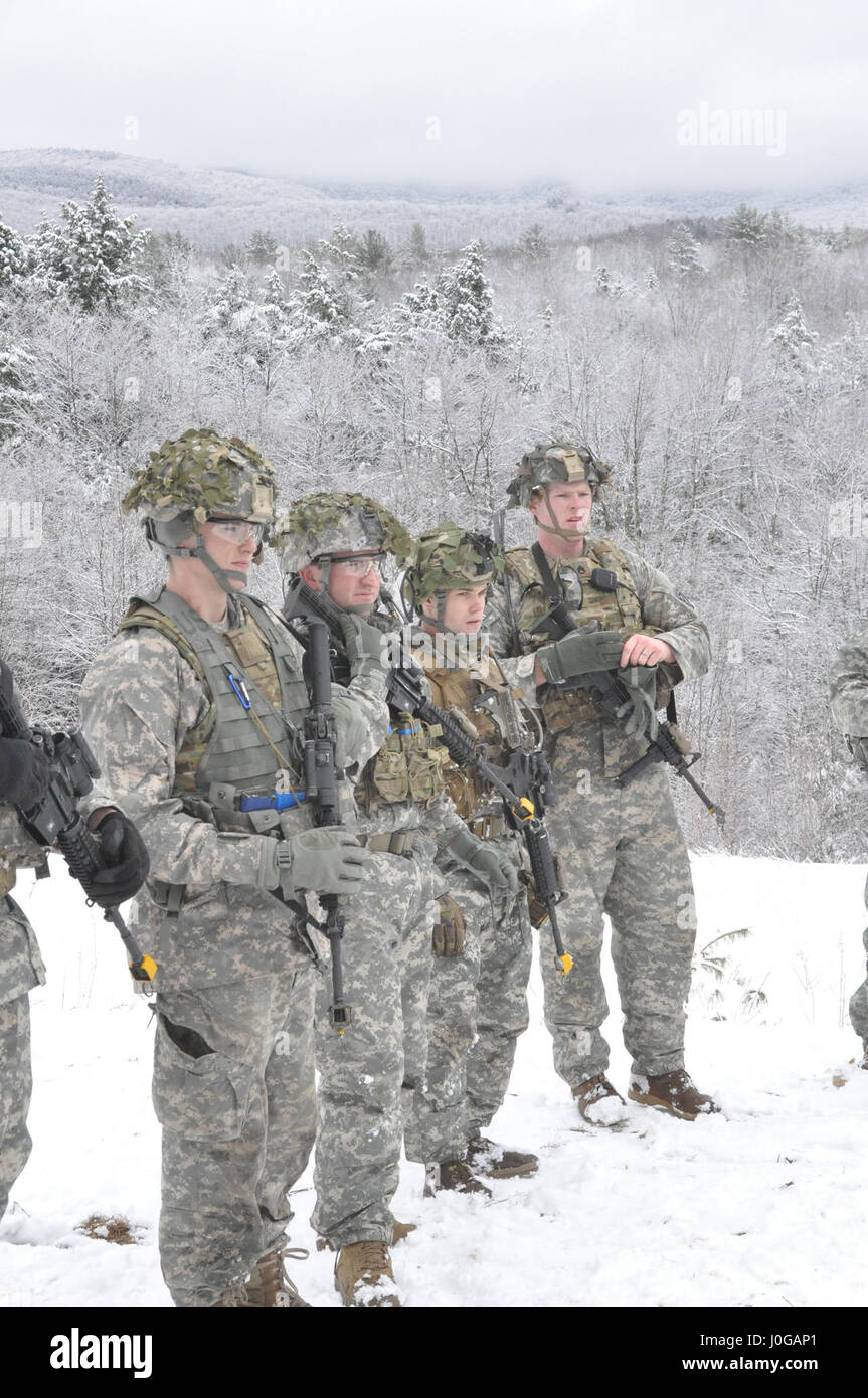 U.S. Soldiers with Charlie Troop, 1-172 Cavalry Regiment, 86th Infantry ...