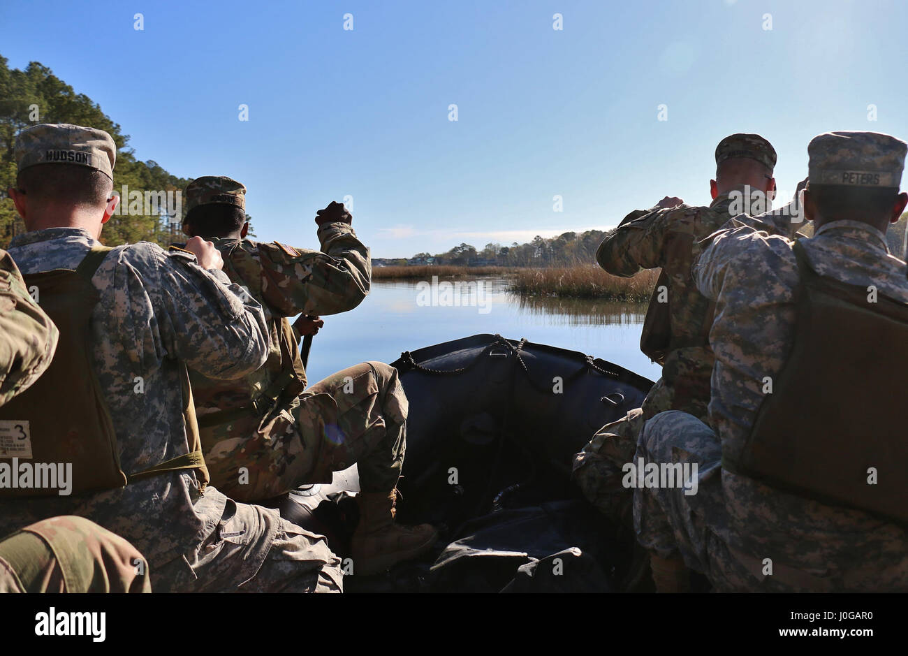 Virginia National Guard Soldiers conduct Army Combat Water Survival ...
