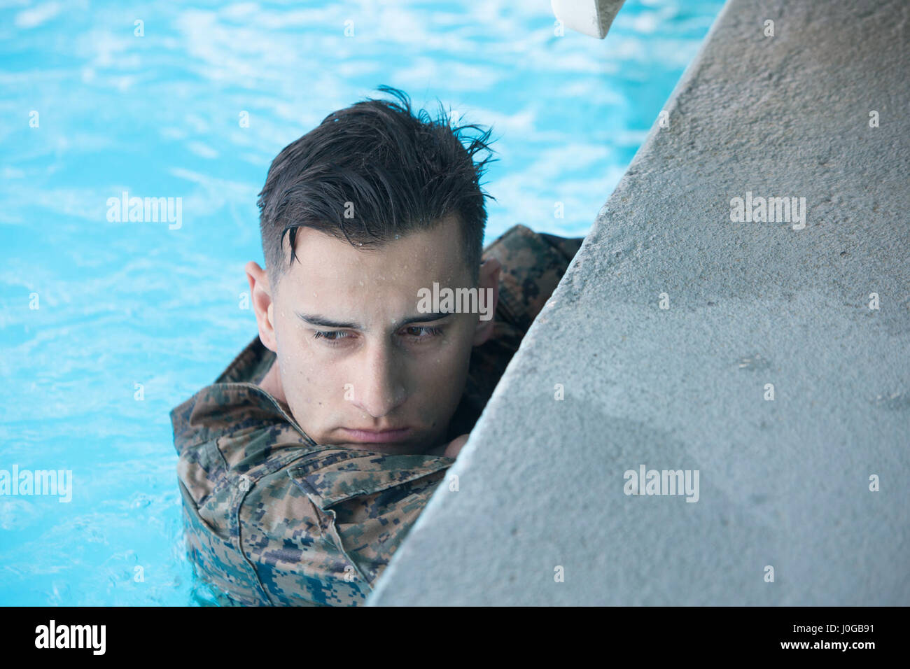 A Marine prepares for a 600 meter conditioning swim during Water ...