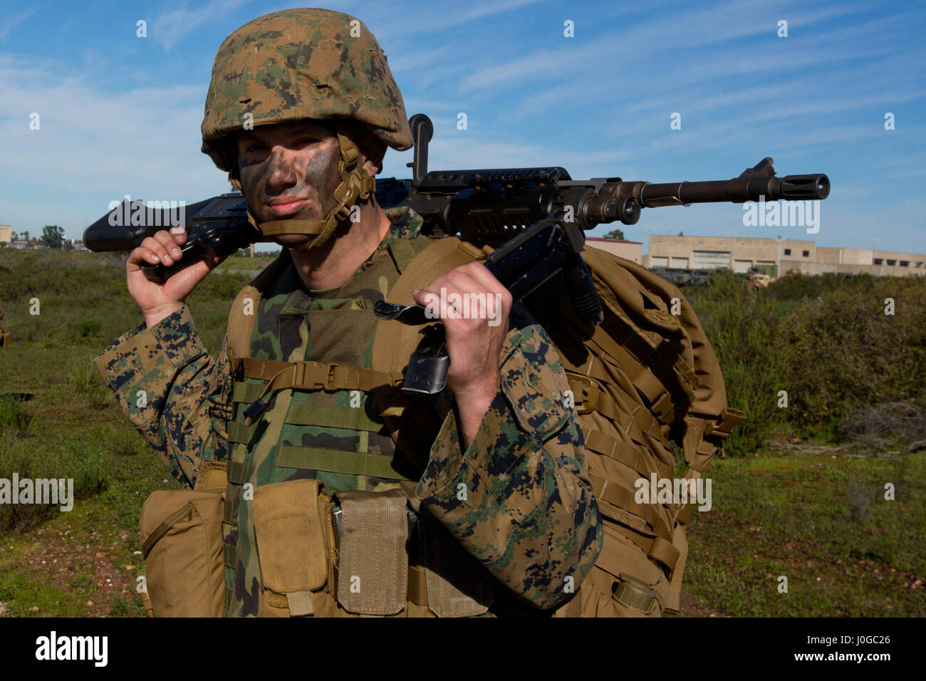 Marine machine gun squad hi-res stock photography and images - Alamy