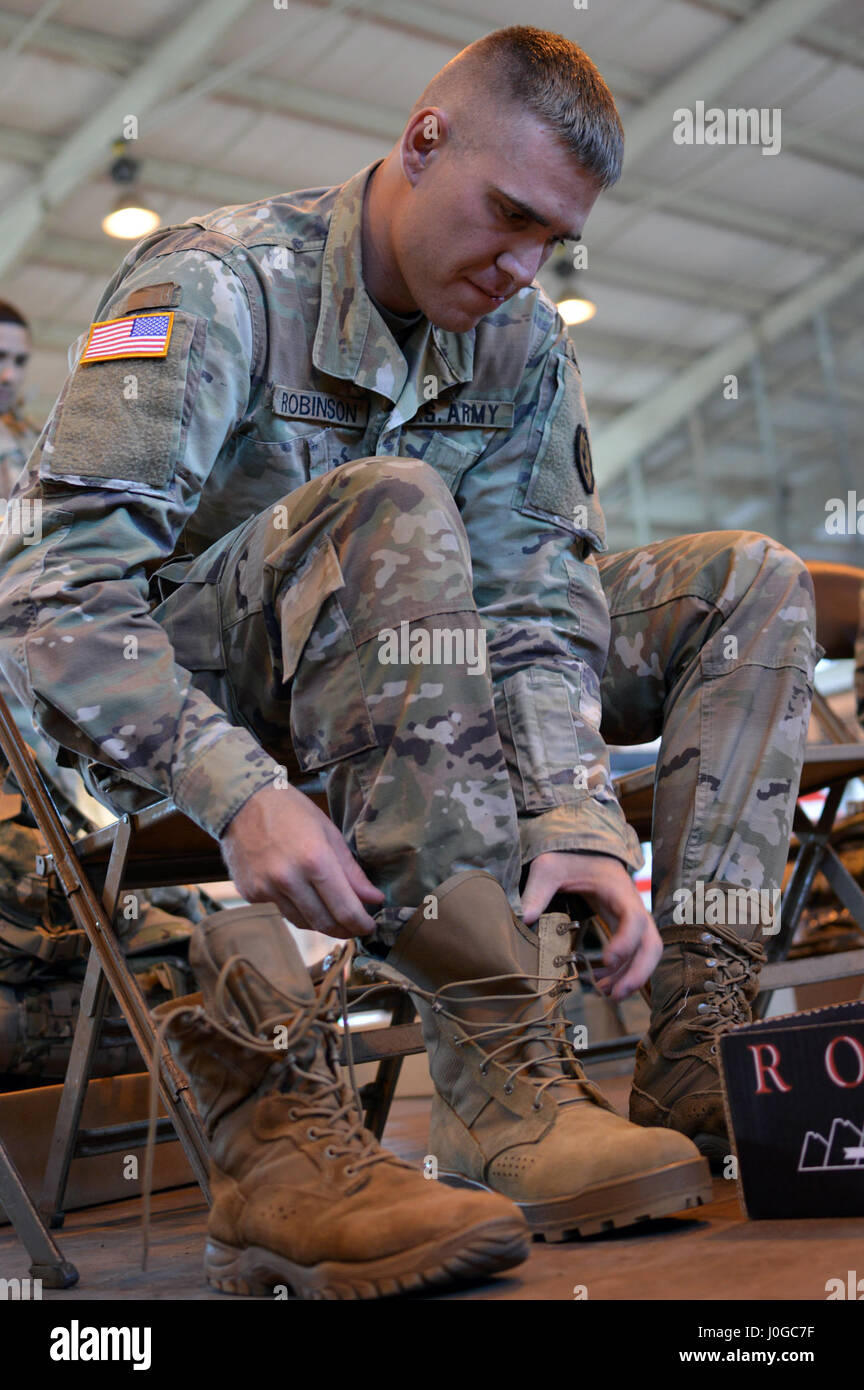 A U.S. Army Soldier assigned to the 3rd Brigade Combat Team, 25th ...