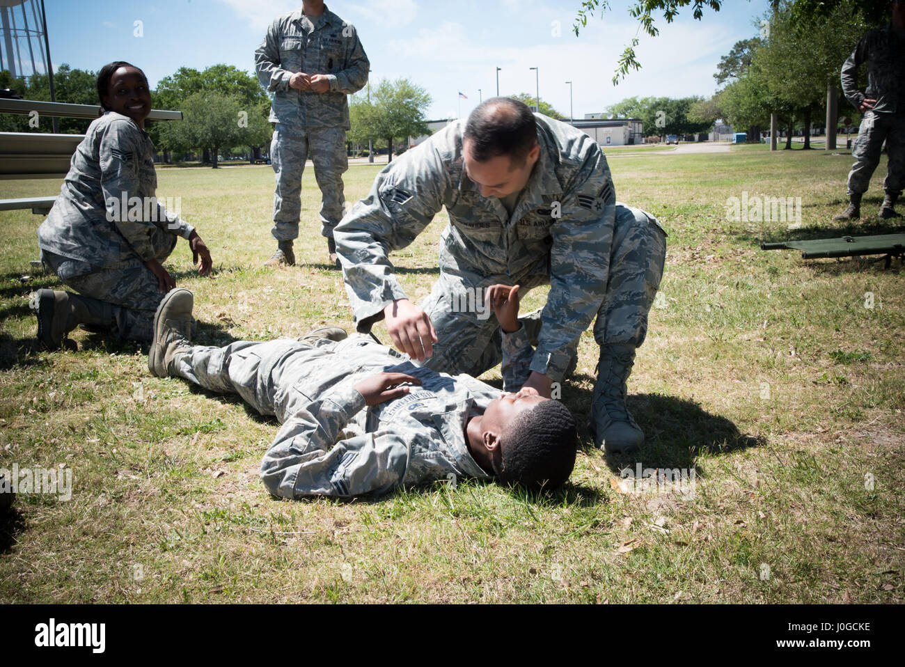 Self aid buddy care training hi-res stock photography and images - Alamy