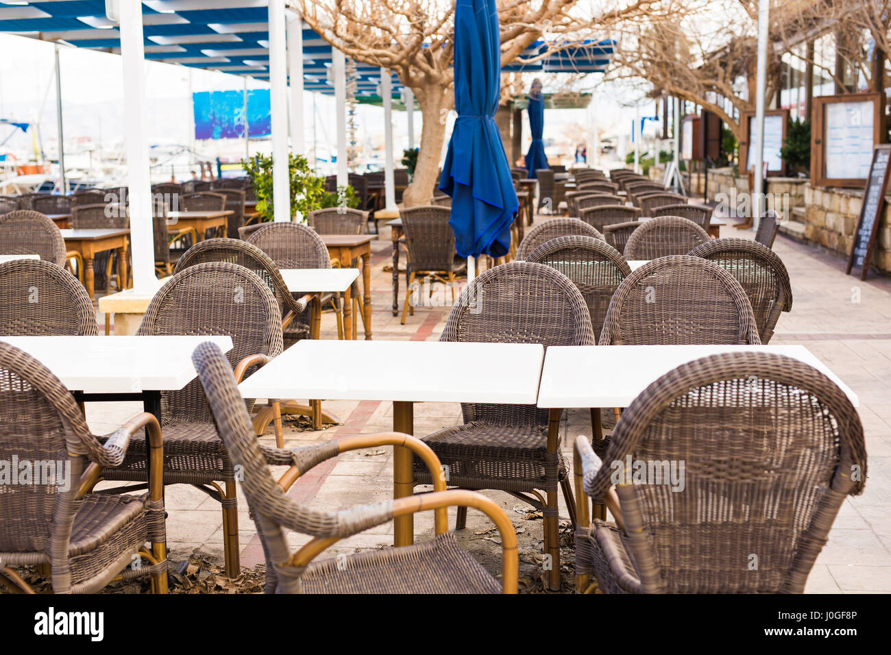 Street cafe. Cozy outdoor restaurant Stock Photo - Alamy