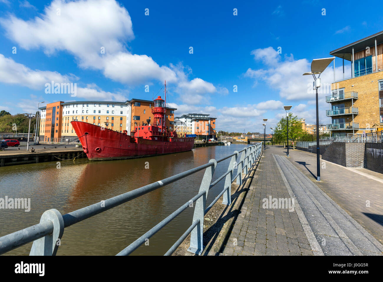COLNE LIGHT SHIP MOORED AT KING EDWARD QUAY, THE HYTHE, COLCHESTER ...