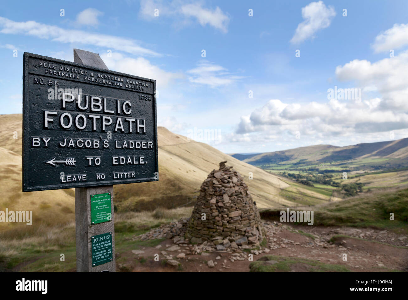 Public Footpath sign to Jacob's Ladder in the Edale valley, Derbyshire ...