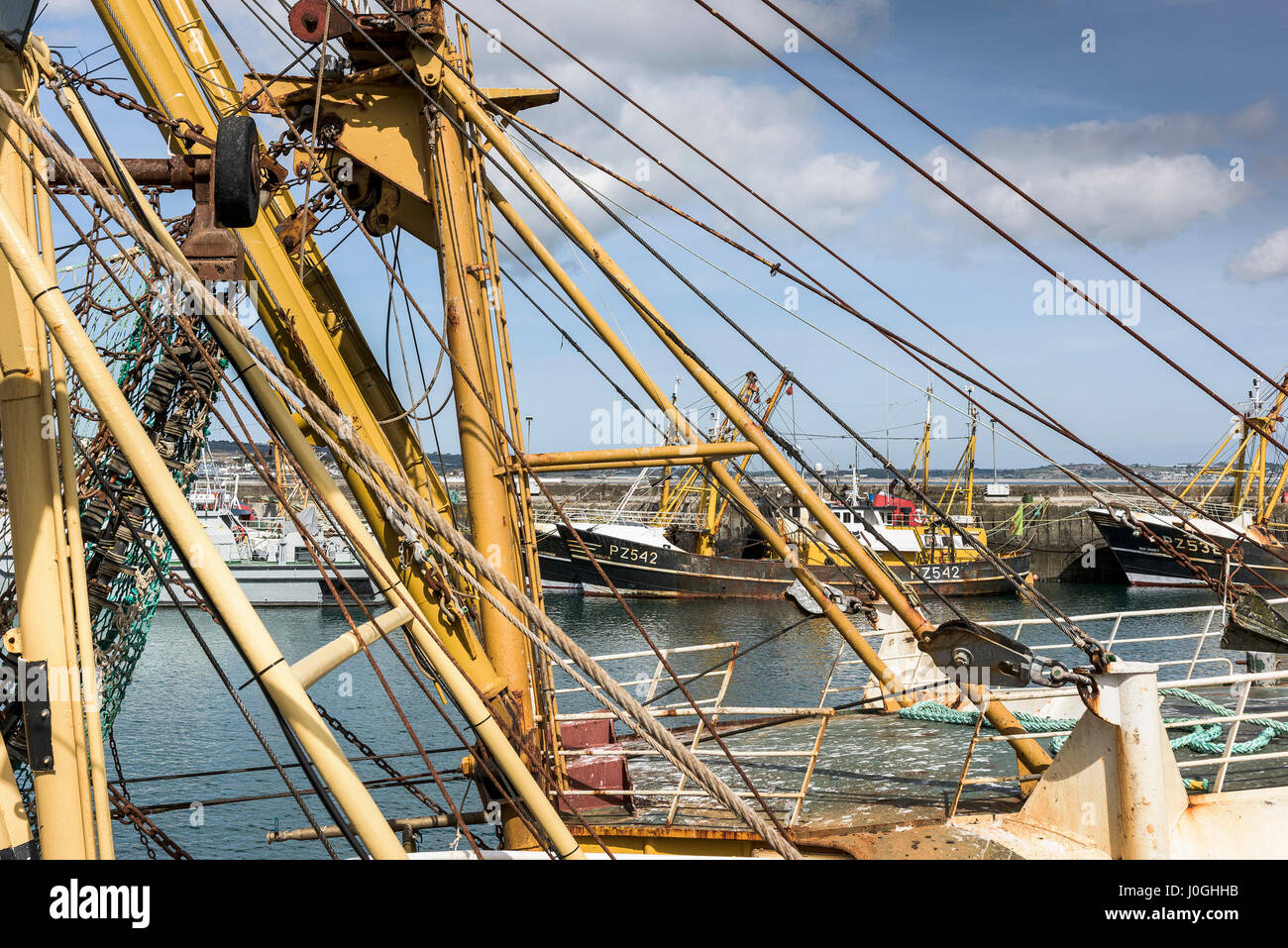 Newlyn Fishing Port Fishing boat Fishing vessel Beam trawler Outrigger ...