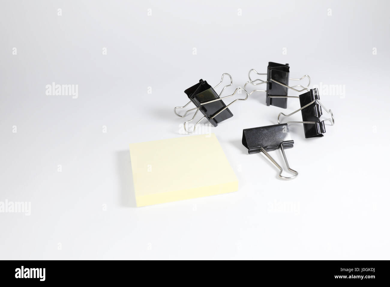 Binder clip, memory note isolated on white background Stock Photo - Alamy