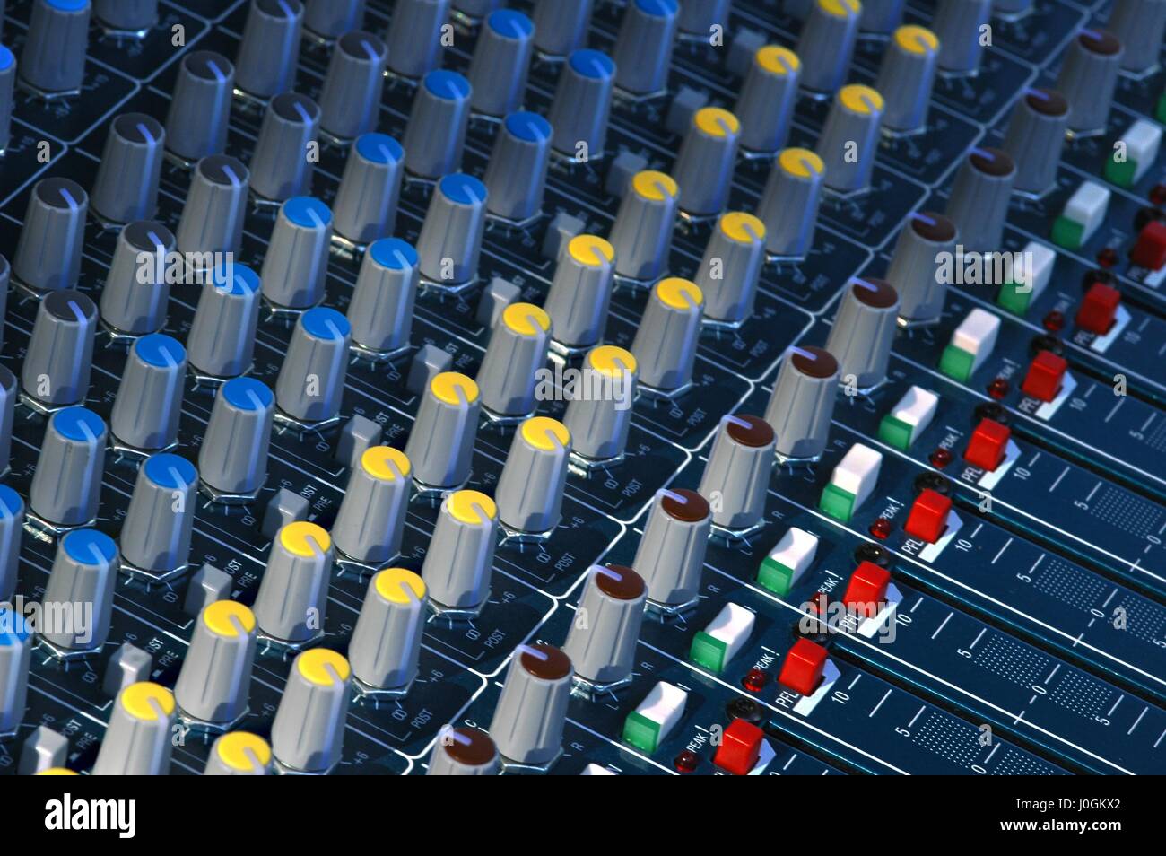 Dials music soundboard hi-res stock photography and images - Alamy