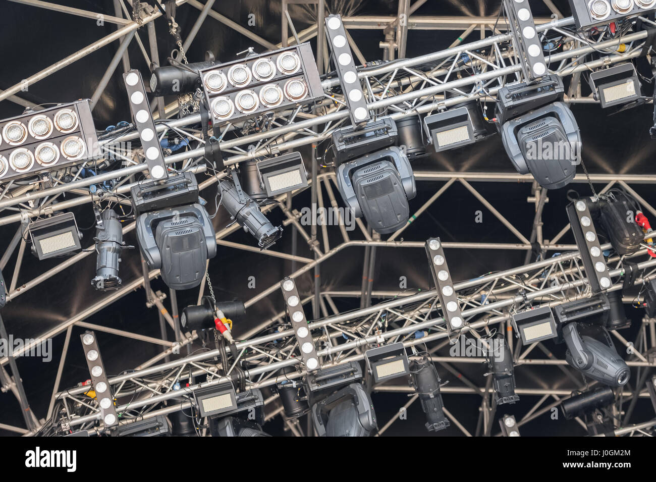 Stage, spotlights, lighting effects hi-res stock photography and images ...