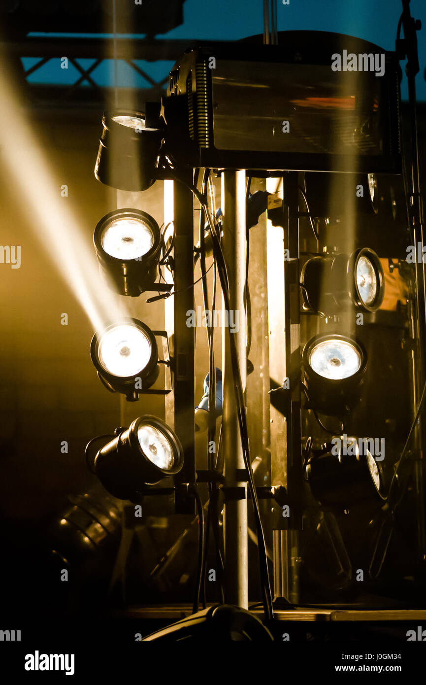 Gig lighting rig stage hi-res stock photography and images - Alamy