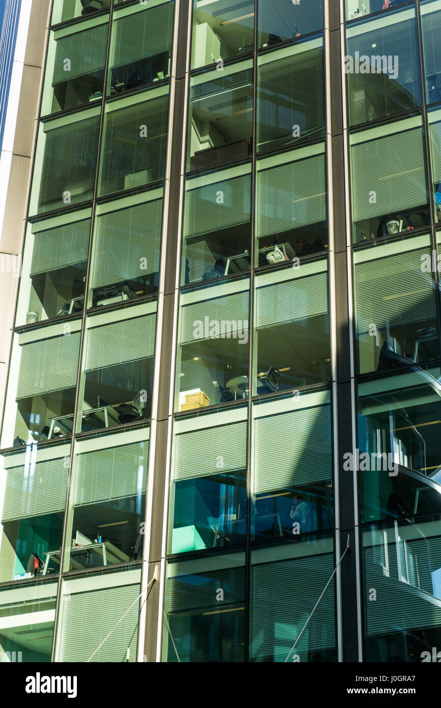 1970s office block london hi-res stock photography and images - Alamy