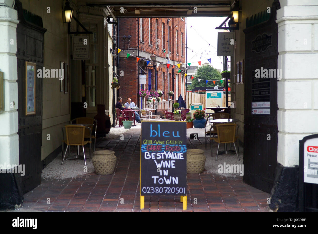 Cafe bleu hi-res stock photography and images - Alamy