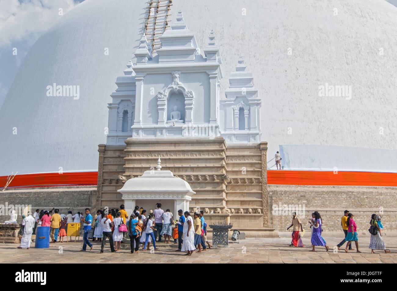 Ruwanweliseya, Maha Thupa or Great Stupa, Unesco World Heritage Site ...
