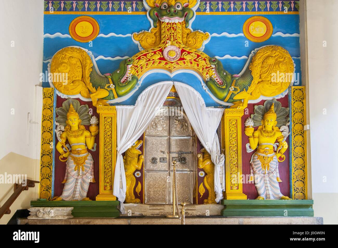 Temple of the Tooth Relic, famous temple housing tooth relic of the ...