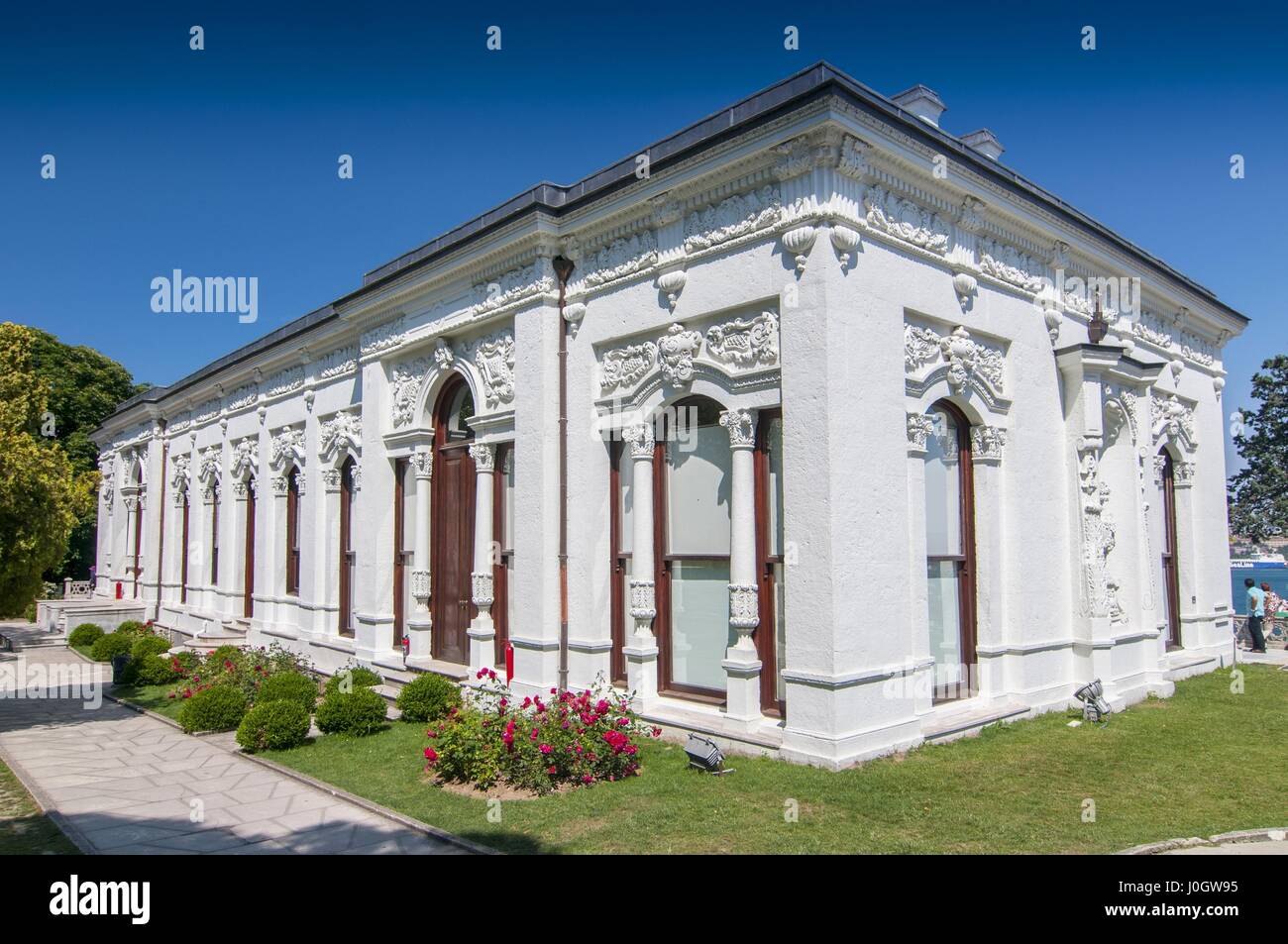 Grand kiosk hi-res stock photography and images - Alamy