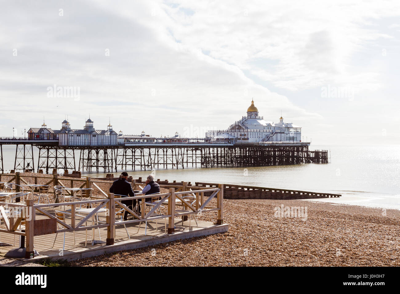 Eastbourne, UK. 13th Apr, 2017. UK weather.The iconic Eastbourne pier ...