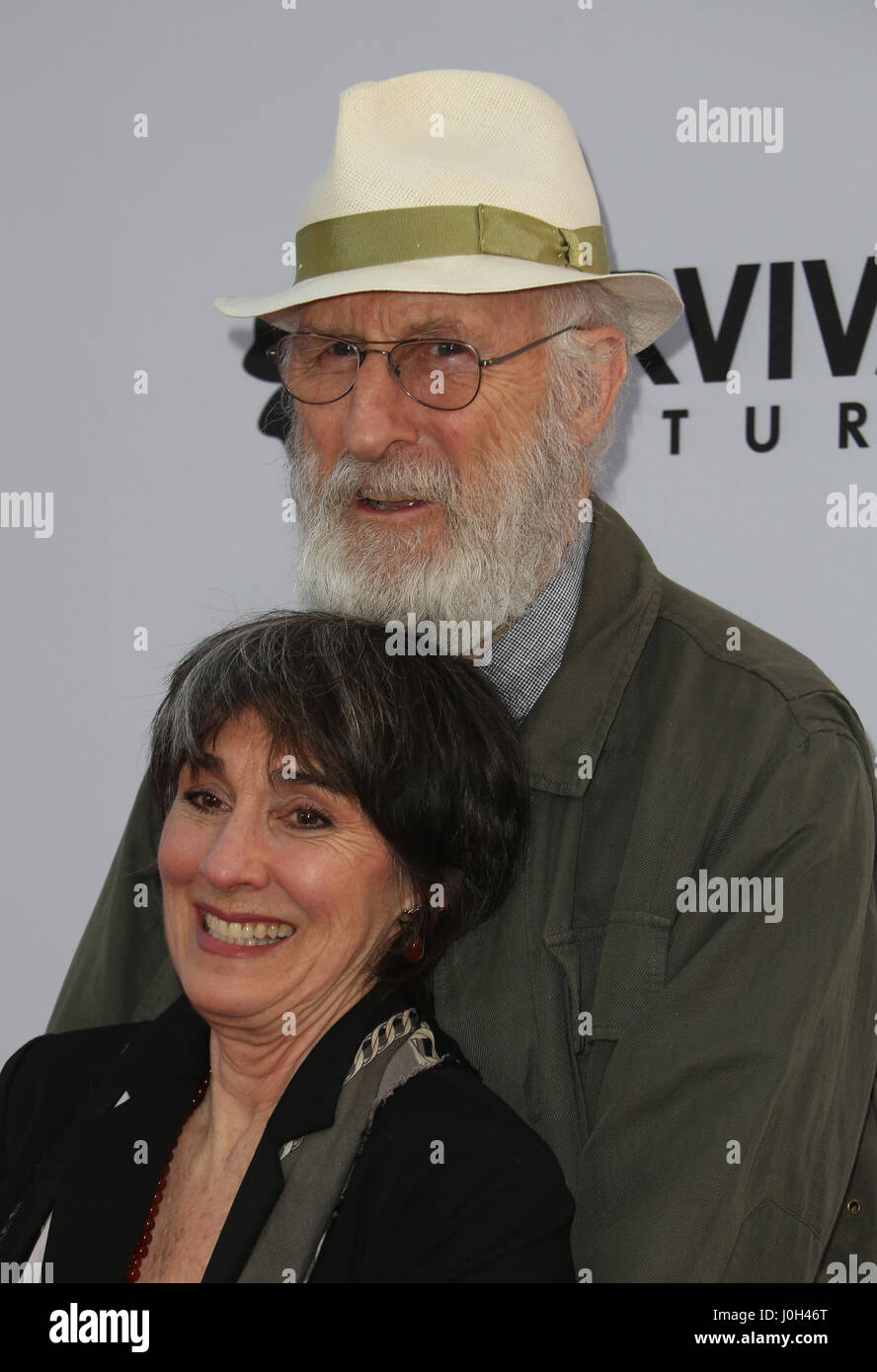 Anna stuart and james cromwell hi-res stock photography and images - Alamy
