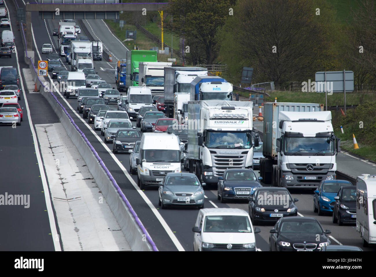 Overused roads hi-res stock photography and images - Alamy