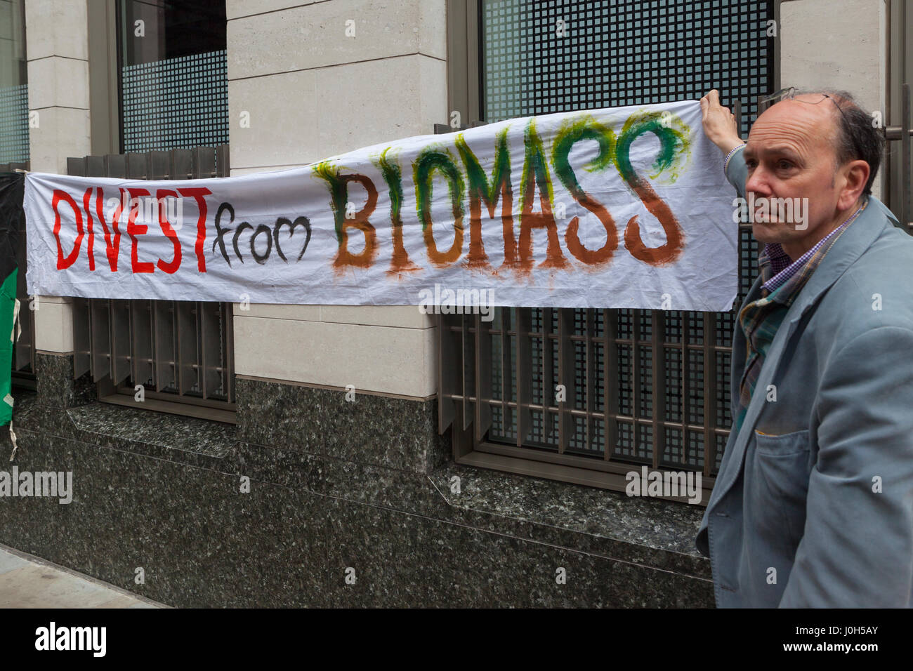 London, UK. 13th Apr, 2017. Biofuelwatch campaigners stage a protest ...