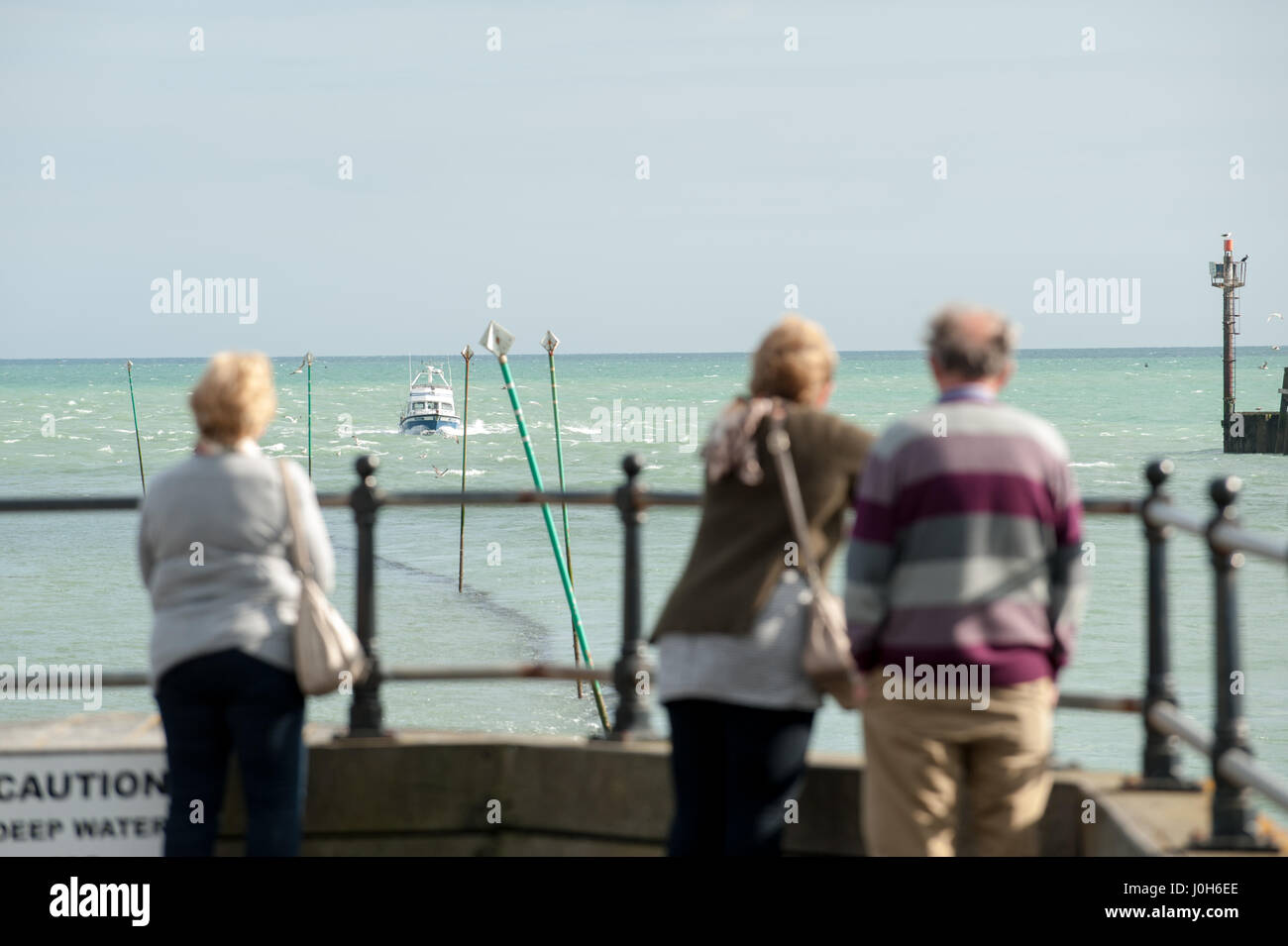 Leisure activity littlehampton hi-res stock photography and images - Alamy