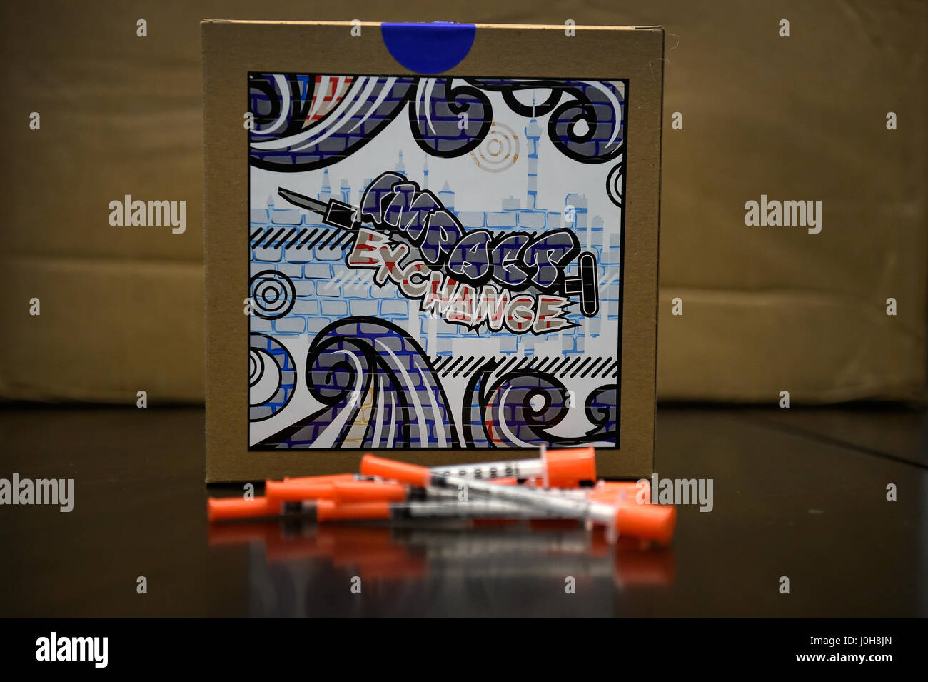 Number syringes hi-res stock photography and images - Alamy