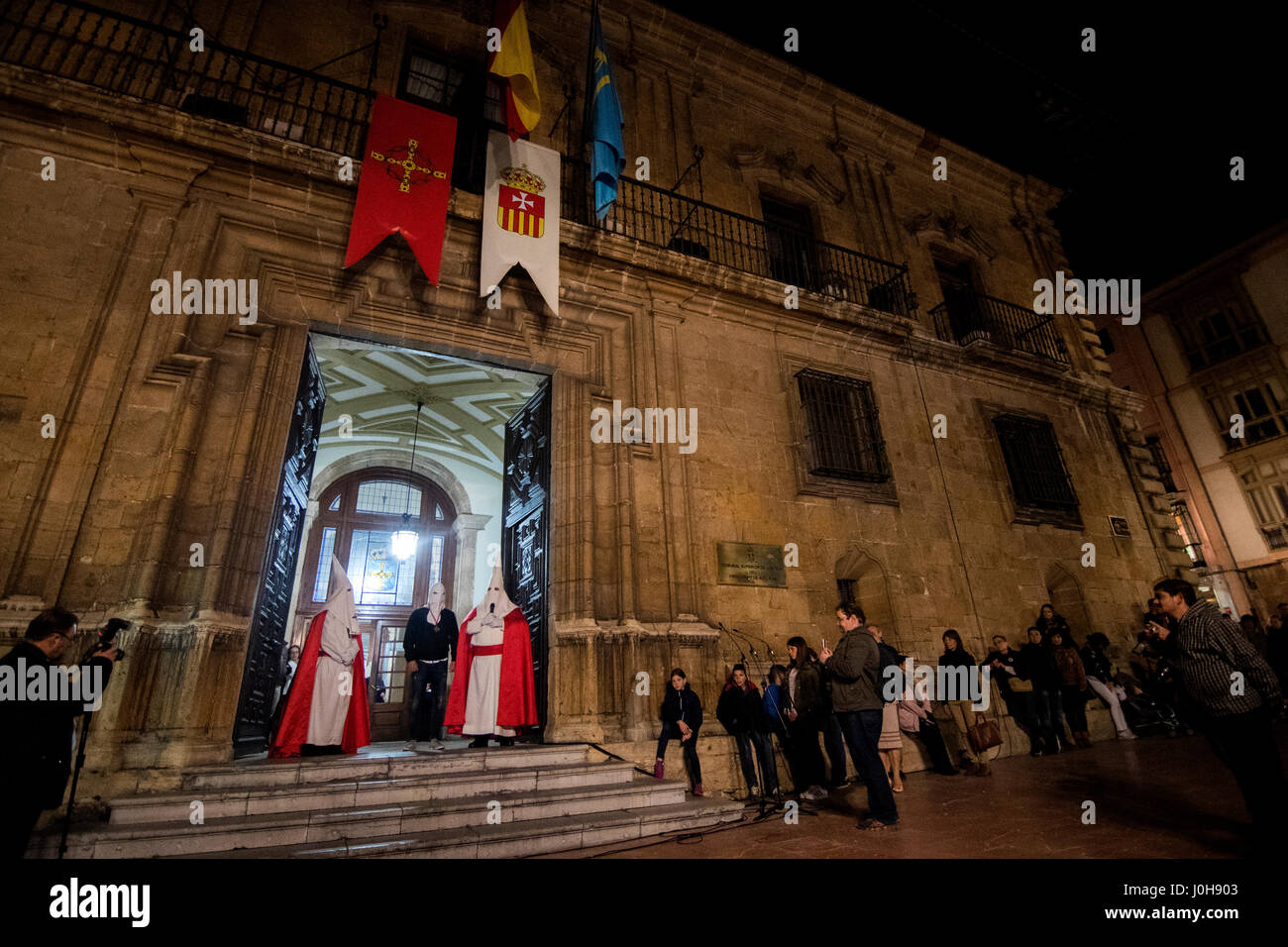 Ovied, Spain. 13th April, 2017. An inmate is released at Judgment ...