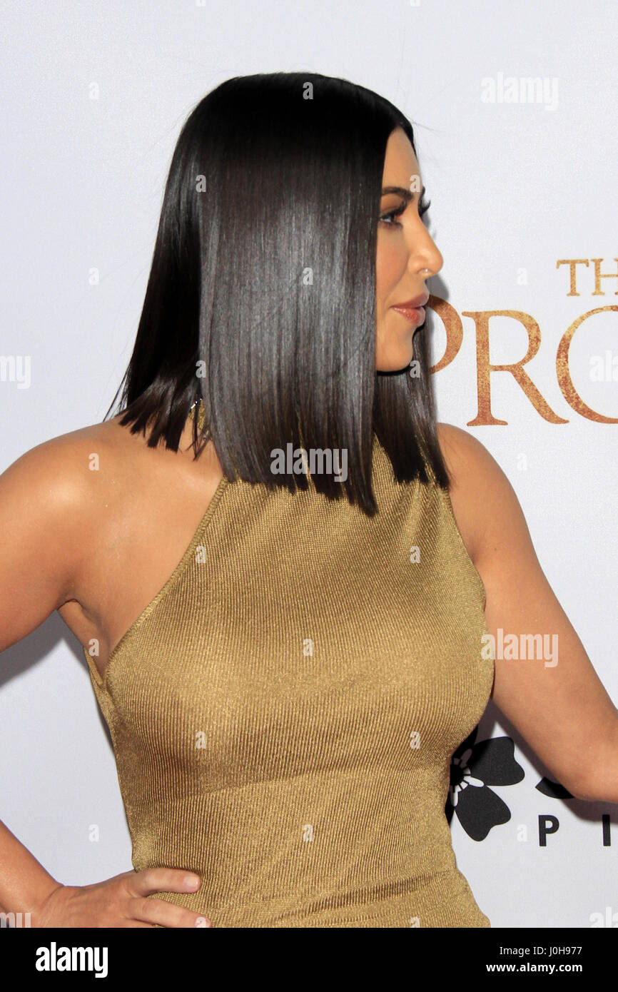 Los angeles premiere kim kardashian hi-res stock photography and images ...