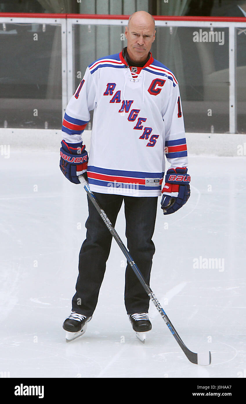 New York, NY, USA. 13th Apr, 2017. Mark Messier pictured at NBC's Today ...
