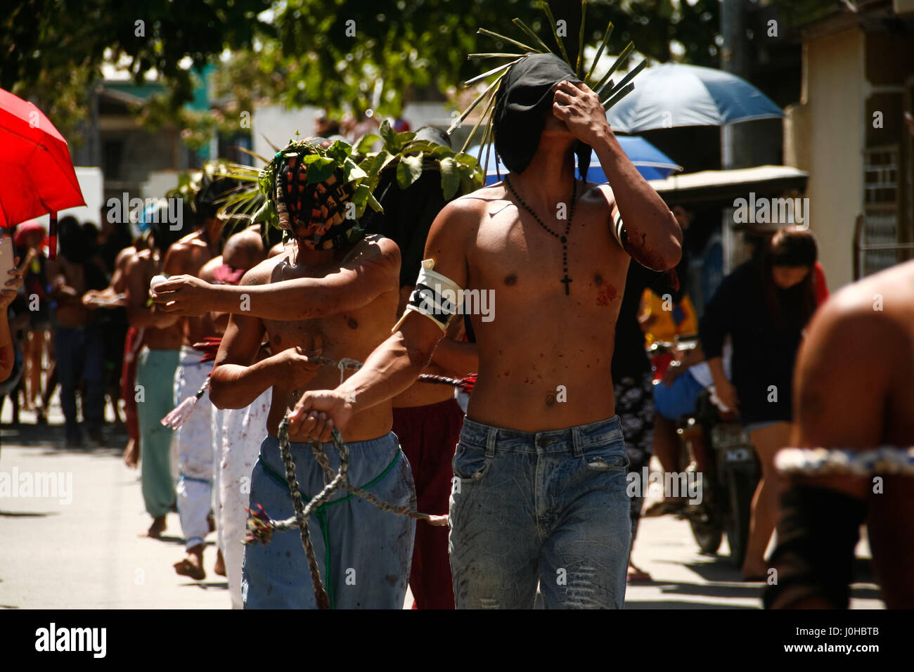 Philippines. 14th Apr, 2017. Hundreds of penitents walked under the ...